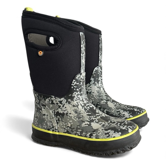 Bogs | Shoes | Bogs Classic Macro Camo Boots Kids Size 3 | Poshmark